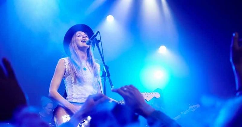 INTERVIEW: Rising soul star Lily Moore discusses the magic of being 17 ...