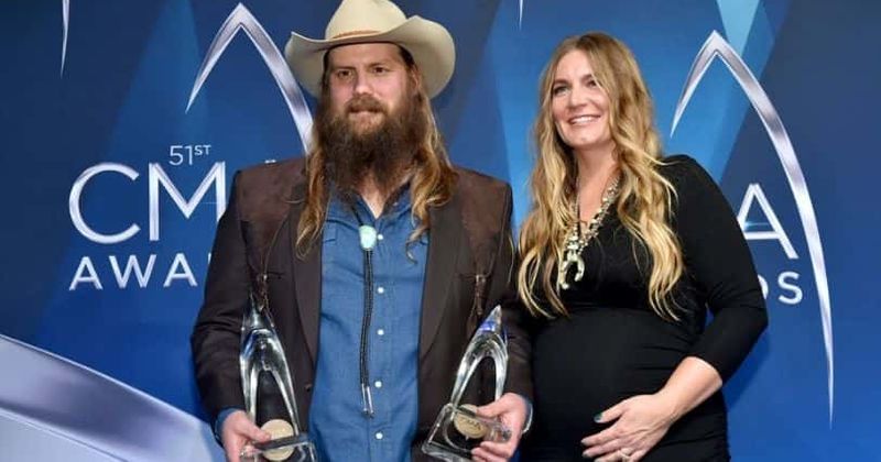 Chris Stapleton and wife Morgane welcome twins, share an adorable ...