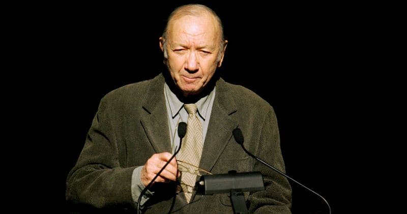 Neil Simon, legendary playwright who wrote Odd Couple and Barefoot in ...