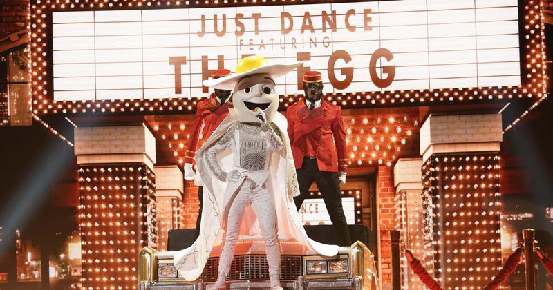 'The Masked Singer' season 2 premiere: Judges eliminate the Egg over ...
