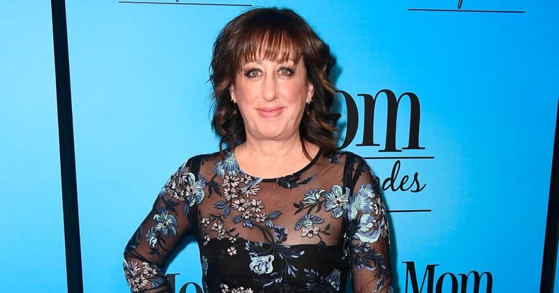 'Mom's Beth Hall on playing an oddly interesting emotional mess on the ...