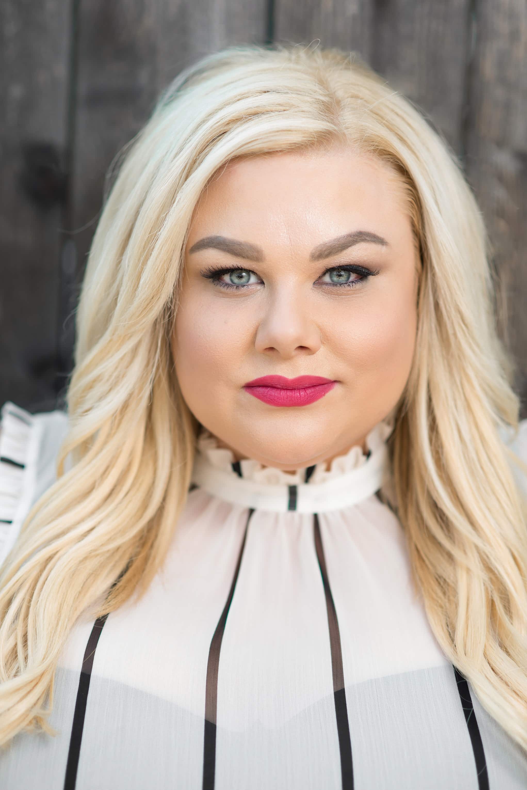 Carly Jibson gets candid about her role as the hottie Vivian in 'The ...