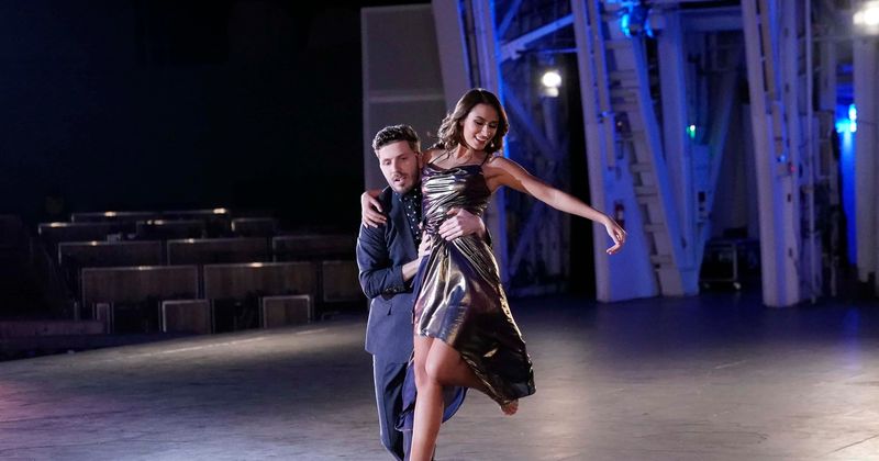 'Flirty Dancing': Erin's decision to pick Alec for a second date has ...