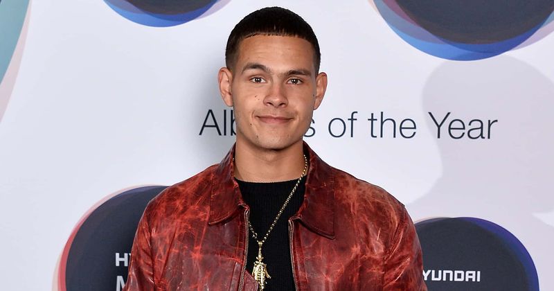 Slowthai NME Awards meltdown: Rapper hurls mic and champagne glass at ...