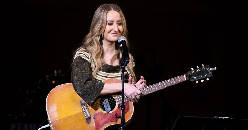 Margo Price performs Bob Dylan cover on CBS' 'This Morning', says ...