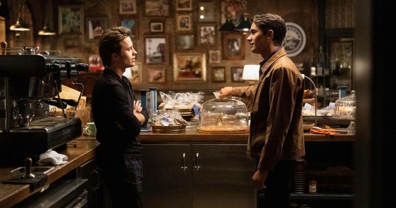 'Love, Victor' Episode 8: Simon, Bram of 'Love, Simon' show Victor how ...