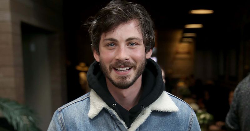 'Percy Jackson' star Logan Lerman's natural gray locks has Internet ...