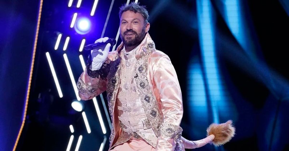 'The Masked Singer': Brian Austin Green is the Giraffe, fans devastated ...