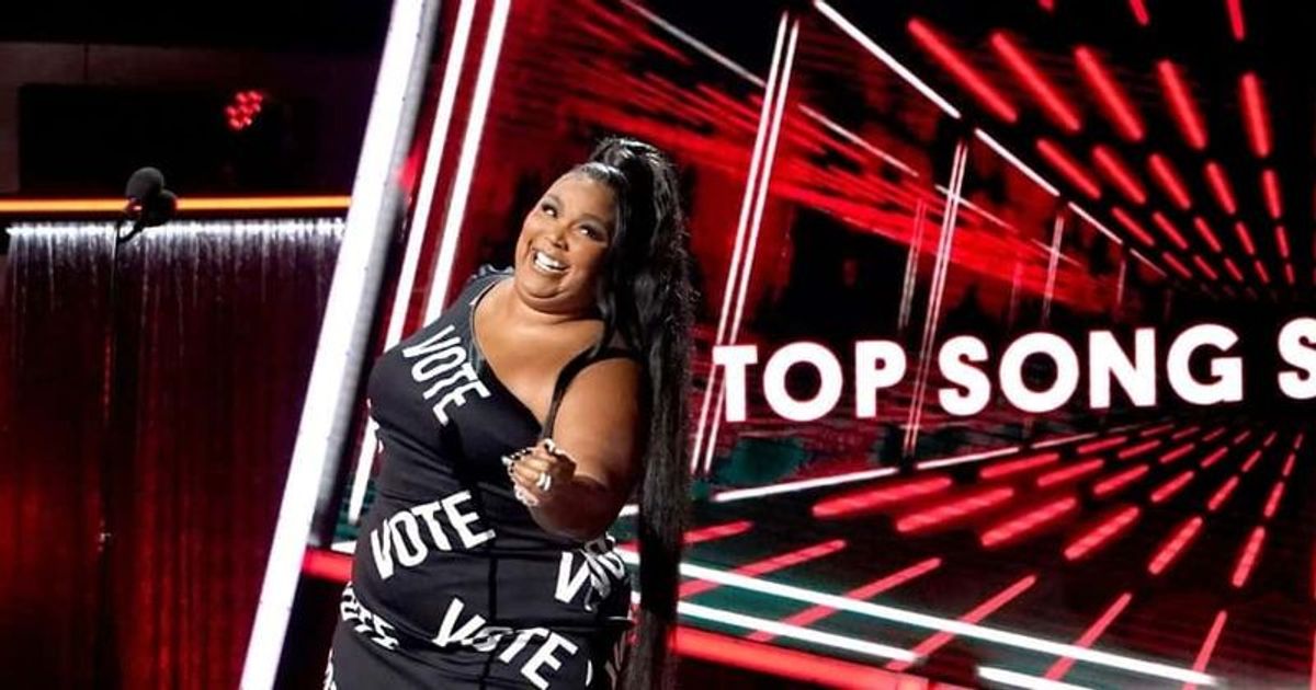 2020 Billboard Music Awards: Lizzo conquers hearts with 'Vote' outfit ...