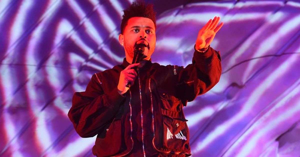 AMAs 2020: The Weeknd closes downtown LA for performance with Kenny G ...