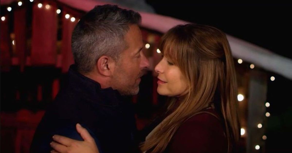 'The Christmas High Note' Review: Jamie Luner outshines her male co ...