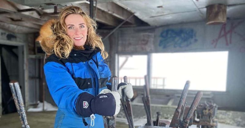 What is Emily Riedel's net worth? Bering Sea Gold's only female captain ...