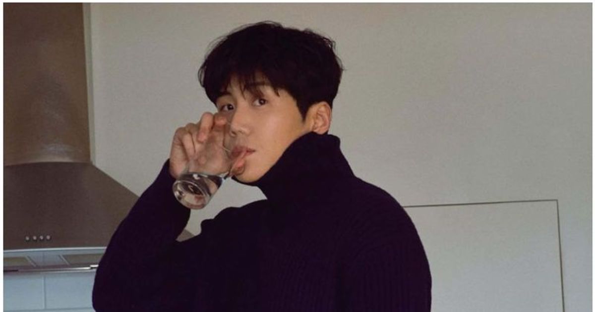 Actor Kim Seon-ho to restart acting schedule with script reading of ...