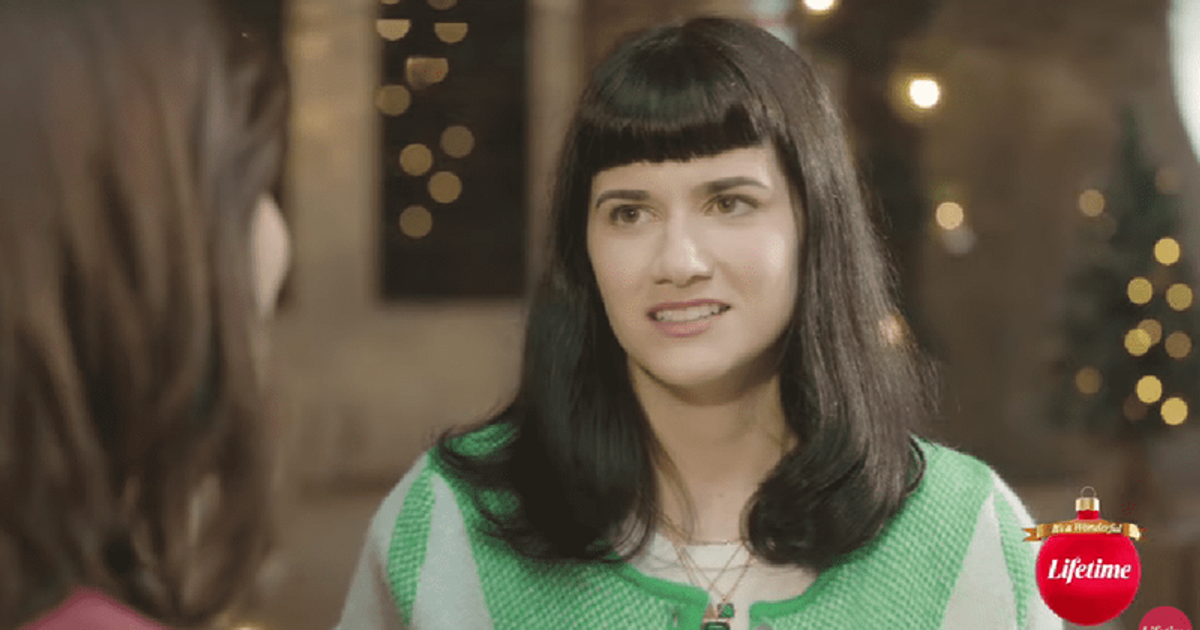 'Under the Christmas Tree': 5 things you didn't know about actress ...