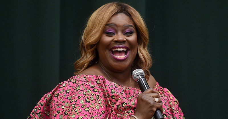 Retta net worth: 'Ugliest House in America' host has incredibly large shoe closet | MEAWW