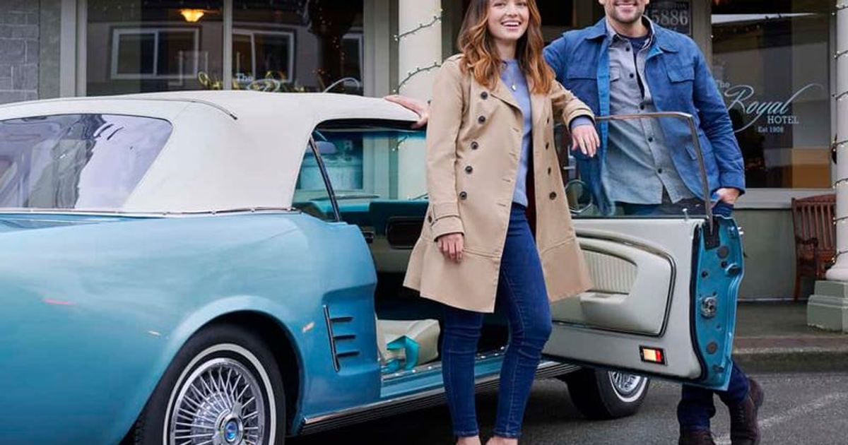 'A Royal Runaway Romance' Review: The adventurous journey of Princess ...