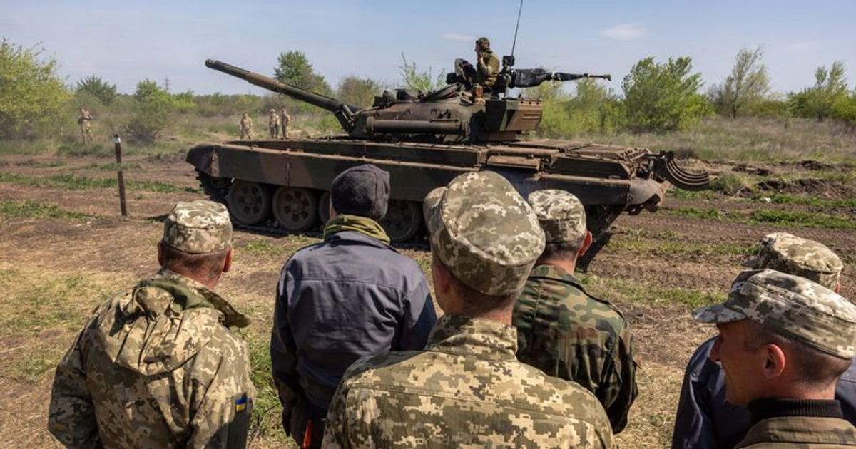 ‘How do I break my arm?’: Russians seek innovative ways to avoid ...