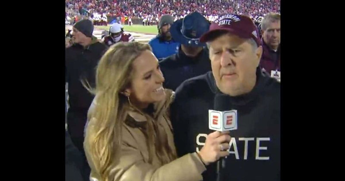 'You're watching the same game': Mike Leach's halftime interview goes ...
