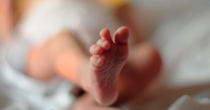 Newborn baby left unconscious after nasty drop on beach responds to CPR ...