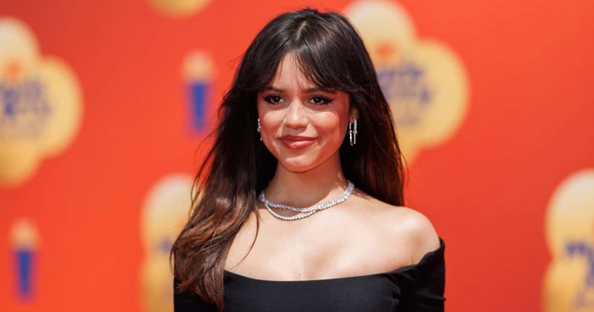 Jenna Ortega performs 'Wednesday' dance for 'SNL' trailer skit, Fans say 'f***ing sick of this ...