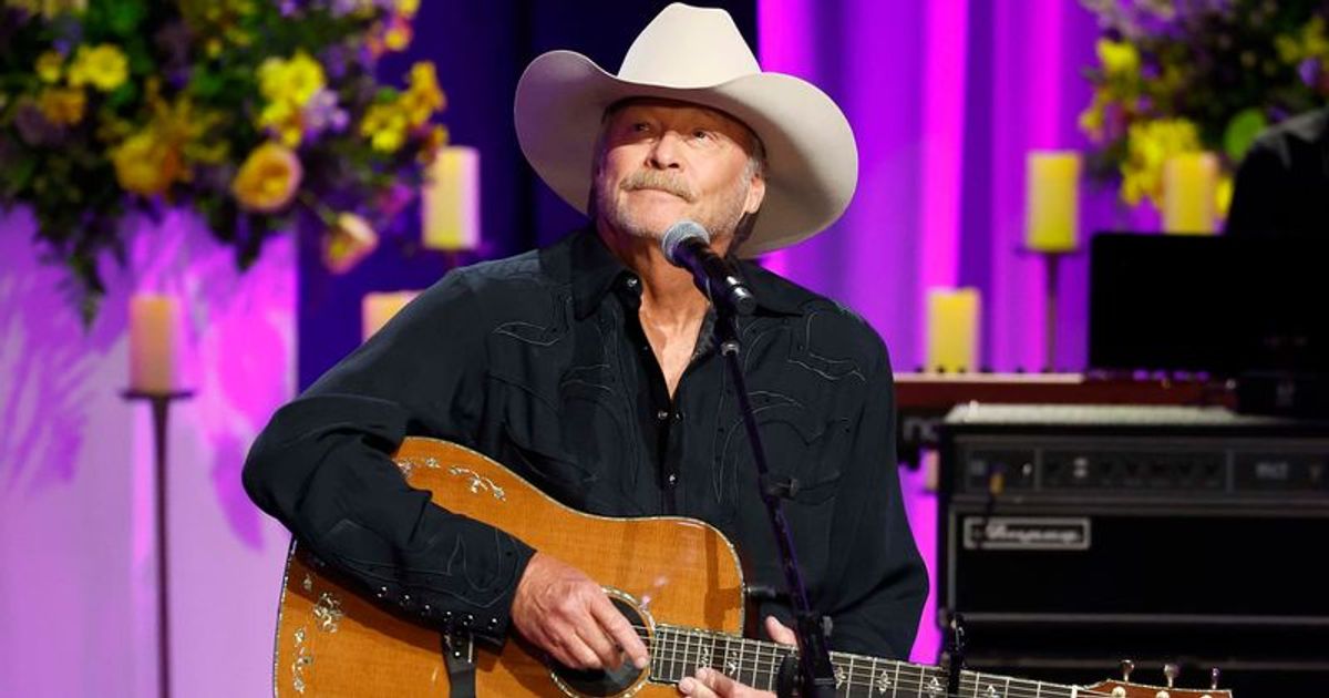 Alan Jackson will give last album 'his all' amid nerve disorder | MEAWW