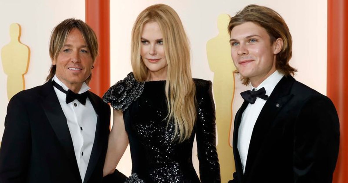 Nicole Kidman shares spotlight with 'friend's son' at Oscars | MEAWW