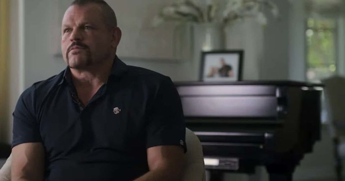 What is 'Chasing Lightning' about? Plot of Showtime docuseries ...