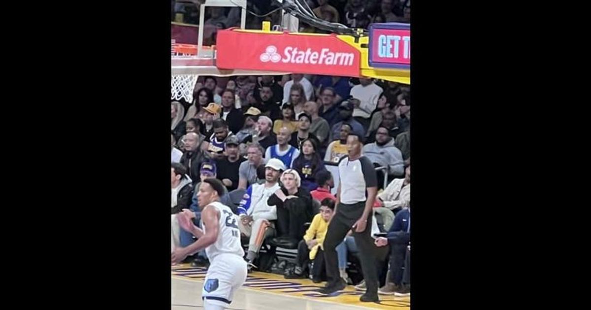 Why are xQc's fans going crazy? Twitch streamer at Lakers game is the ...
