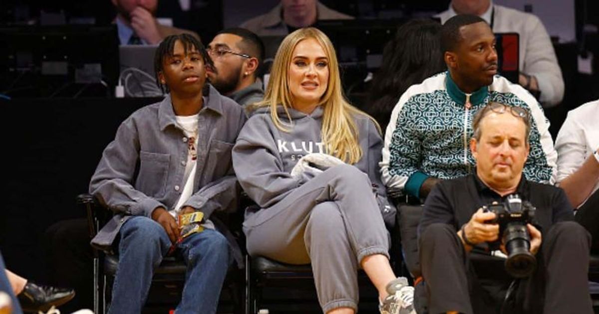 Adele looks stunning during NBA game with fiance Rich Paul | MEAWW