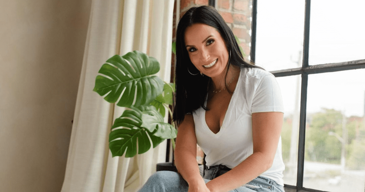 'Dancing Queens': Who is Sabrina Stasser? Bravo's Chic mother 'sleeps ...