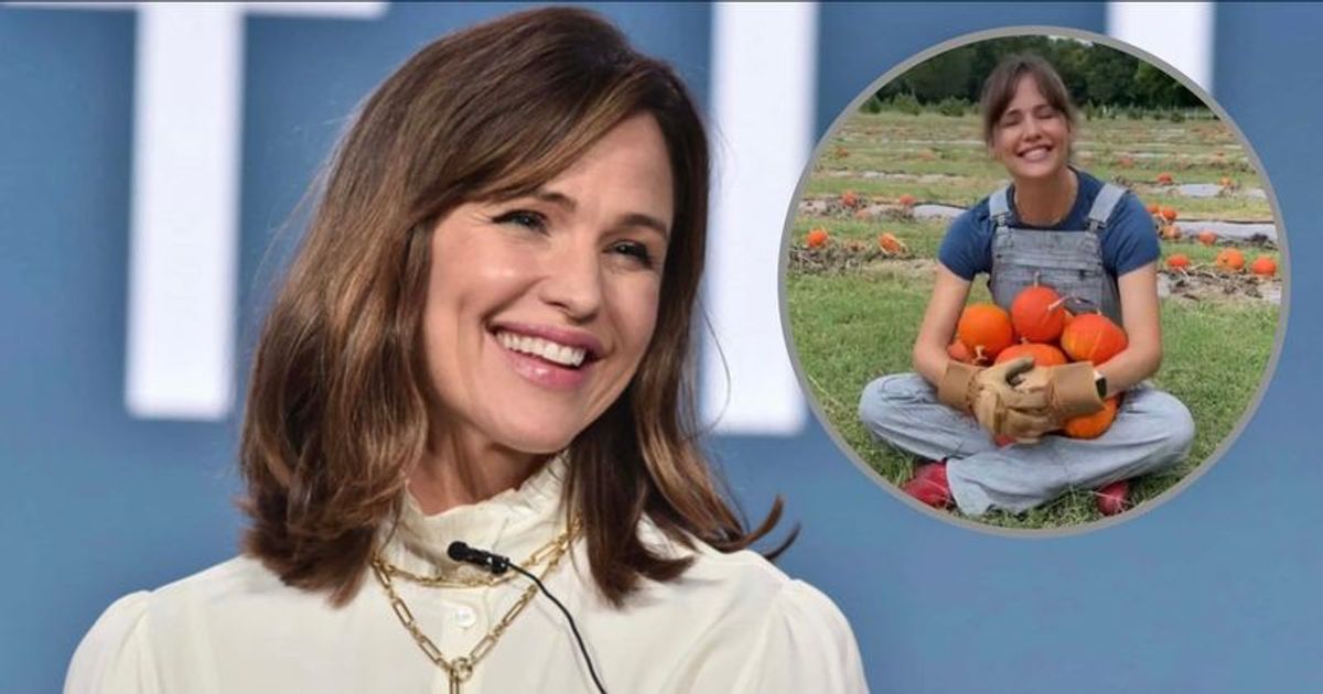 Jennifer Garner celebrates 'farm life' harvesting vegetables as fans ...