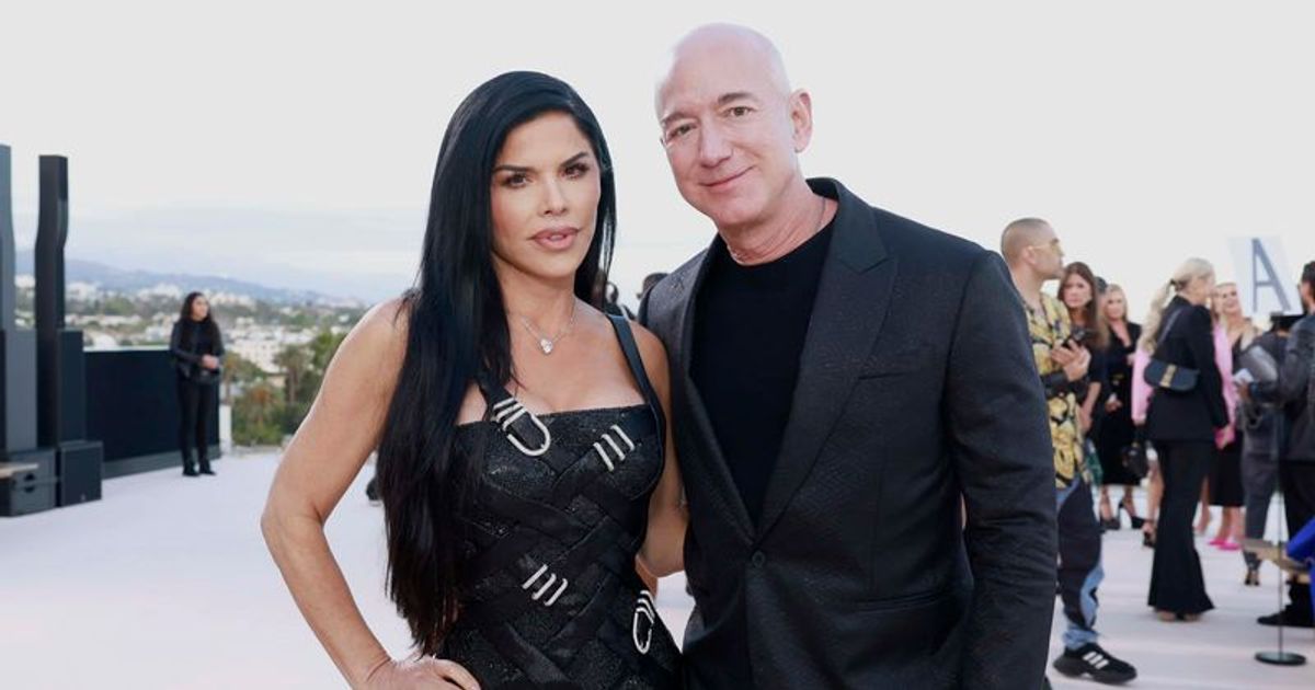 Jeff Bezos and Lauren Sanchez to sign 'world's most expensive prenup' after last divorce cost ...