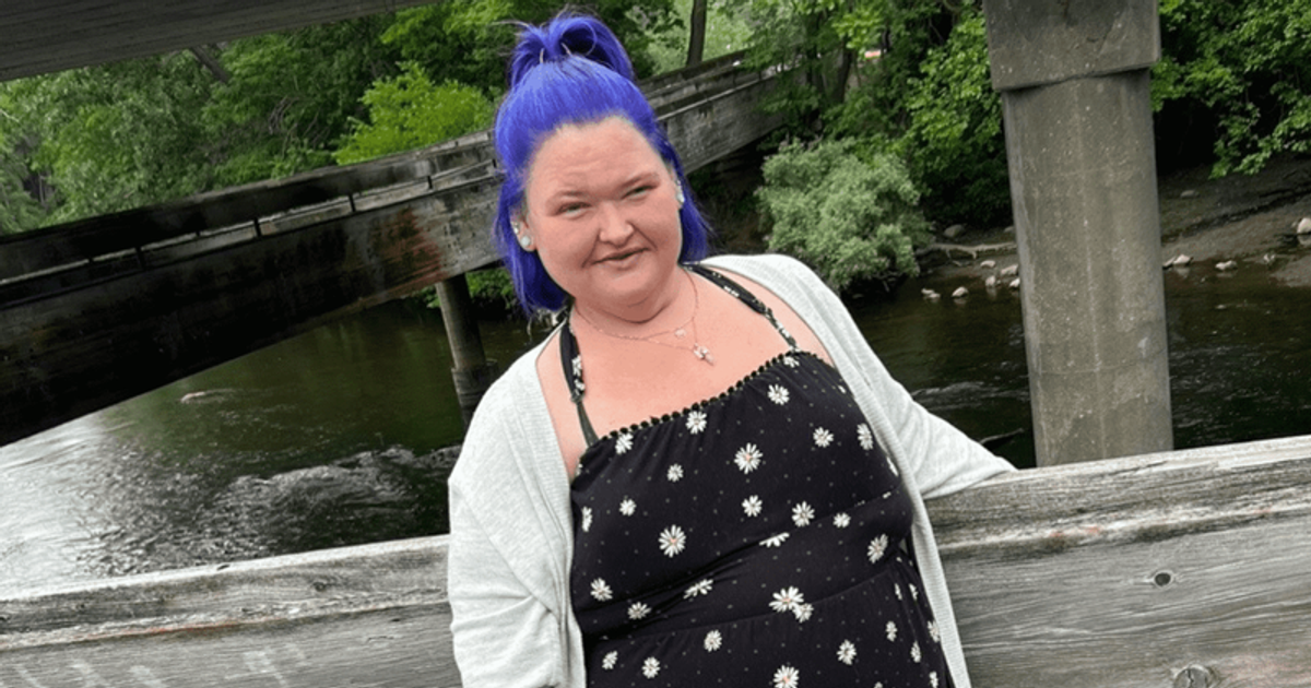 '1000-lb Sisters' star Amy Slaton praised for her 'pretty natural face ...