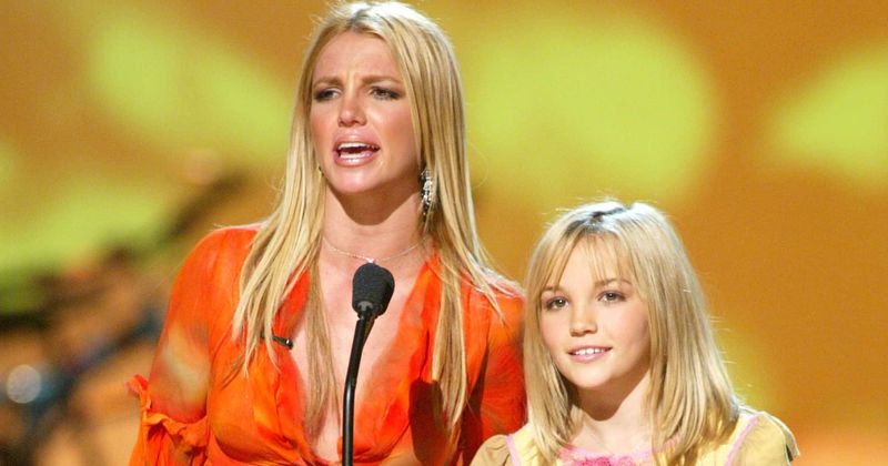 Britney Spears Mom Begs Singer To Revive Broken Bond With Sister