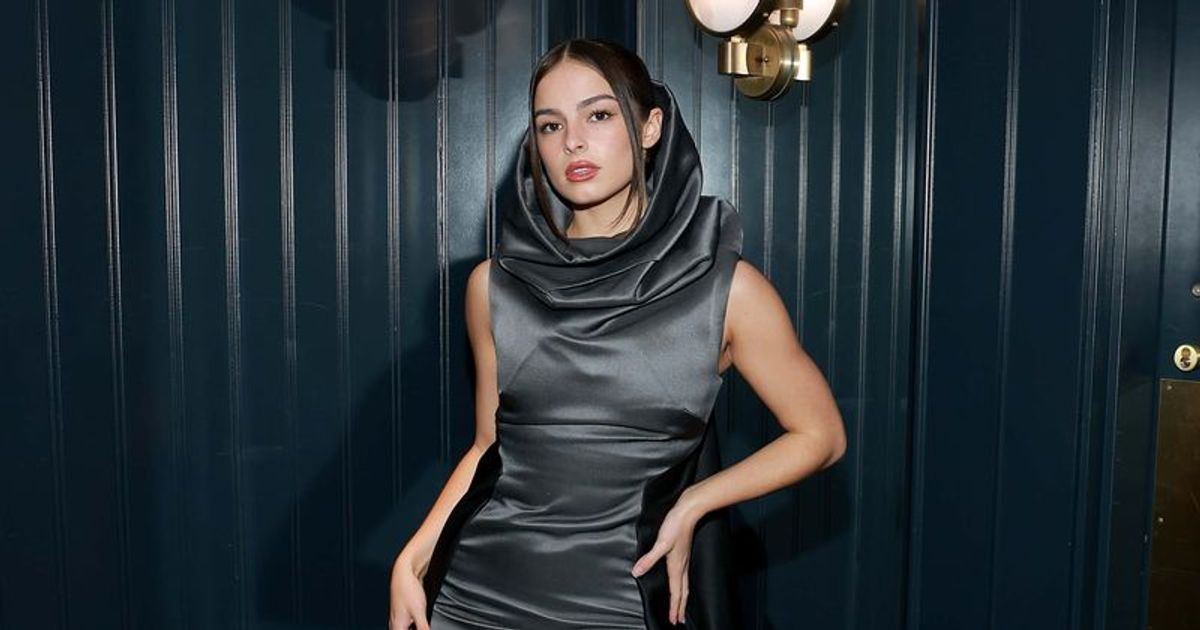 Addison Rae’s adorable Y2K-inspired mirror selfie has fans calling her ...