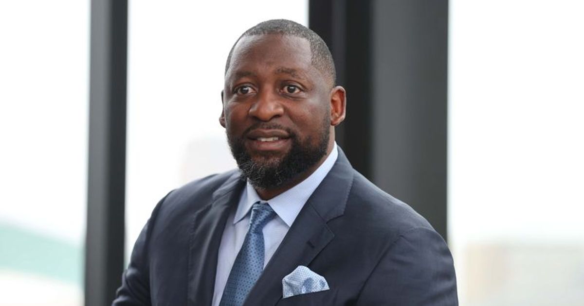 Who is Adrian Griffin's son? Milwaukee Bucks coach's 2-year-old ...