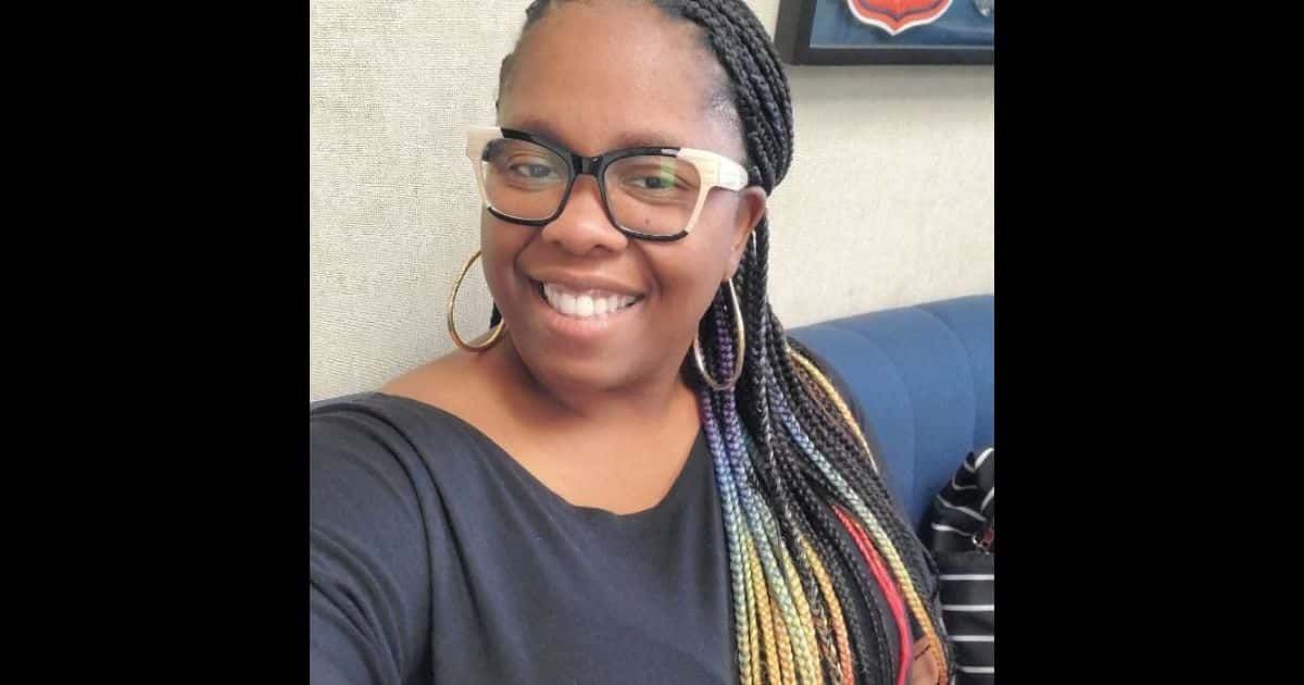 Who is Rorri Burton? ASL interpreter goes viral for her 'masterclass ...