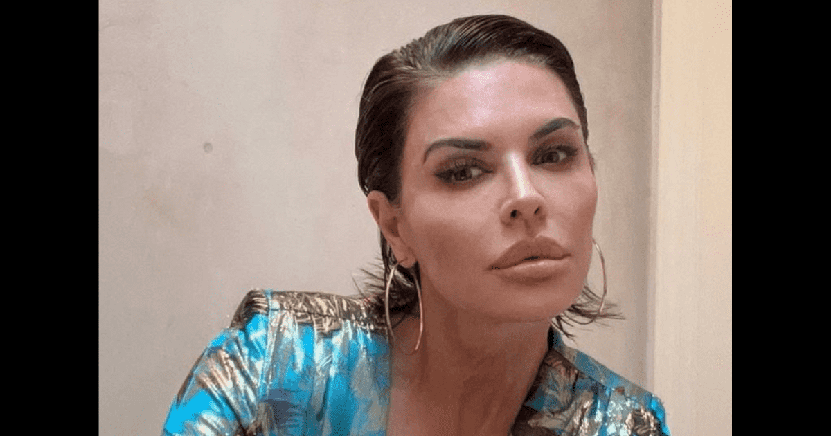 Is Lisa Rinna in pain? Internet concerned as ‘RHOBH’ star’s post about ...