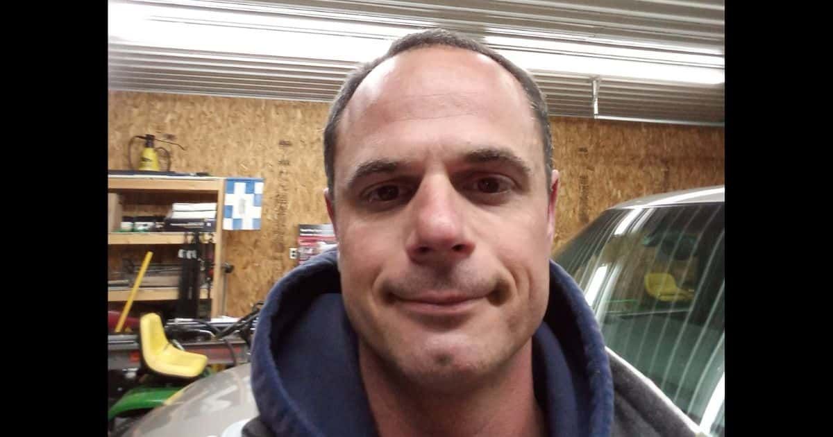 Who is John Reeb? Video of man terrorizing golfers at Ohio course goes ...