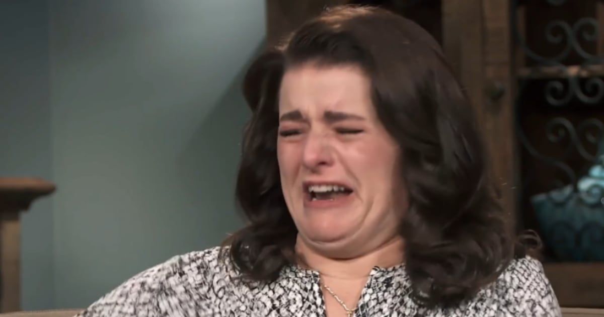 When Sister Wives Robyn Brown Ripped Off Mic And Stormed Away While Re Watching Her Wedding